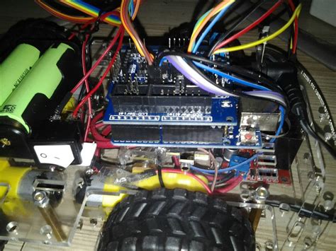 code โปรเจค arduino code โปรเจค หุ่นยนต์หลบสิ่งกีดขวาง arduino v2