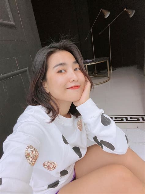 ကလေးတစ်ယောက်လို ချစ်စရာဟန်ပန်လေးတွေပေးကာ ပရိသတ်တွေရဲ့ အသည်းကိုခြွေလိုက်ပြန်တဲ့ ပိုပို