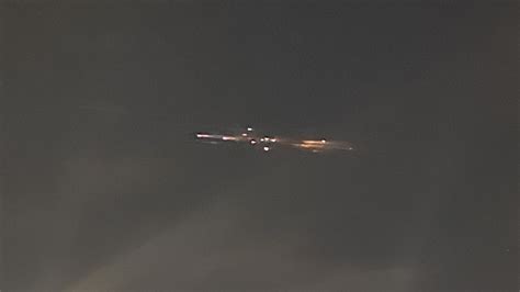 Spacex Dragon Debris Makes Brilliant Fireball During Reentry Video Space