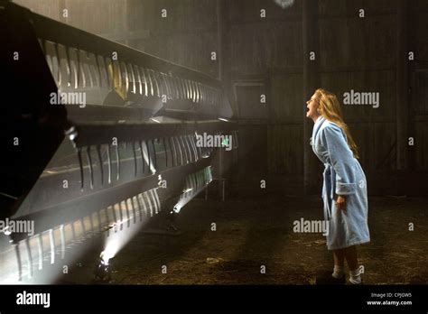 The Crazies Year 2010 Usa Director Breck Eisner Christie Lynn Smith