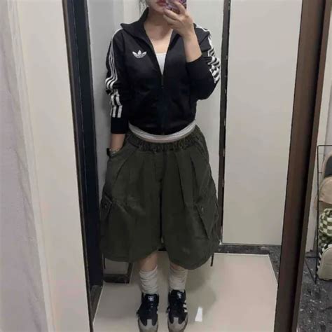 UNISEX 소장추천 빈티지 카고 버튼 스트랩 포인트 멀티 벌룬 버뮤다 워싱 하프 팬츠 4color 에이블리 스토어