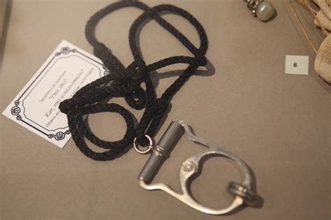 Прищепка-"паж" - - www.Museum.ru