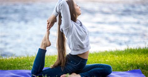 Grounding Yoga Poses To Connect Yourself To The Earth Goodnet