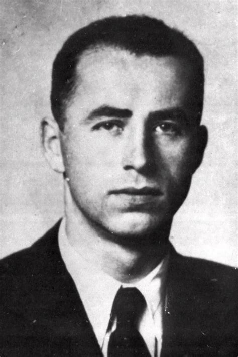 La Vida Del Obispo Negro El Hombre Que Creó La Ruta De Las Ratas Para La Fuga De Los Nazis Y