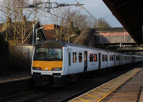 Class 321 321338 British Rail Class 321 Dusty Bin 25kv Flickr