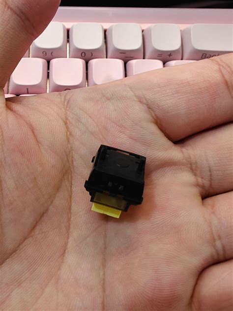 学生党「一人一键盘」推荐 狼蛛hero 68he磁轴键盘——68键紧凑布局 磁轴手感，码字 游戏两不误 知乎