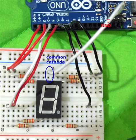 學著愛人學著愛己 Arduino LED 7 段數字顯示器