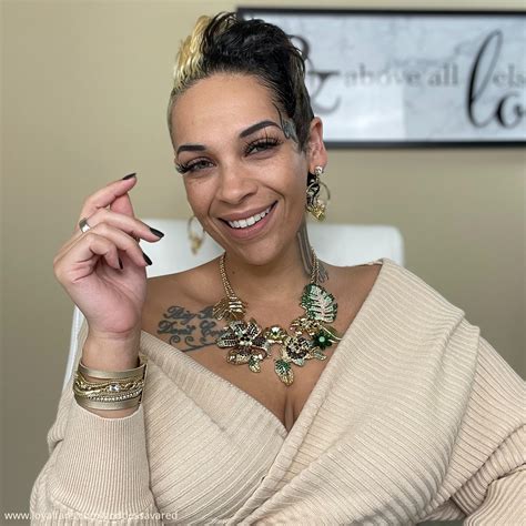 Findom Goddess Ava Reds Official Social Fan Page Loyalfans