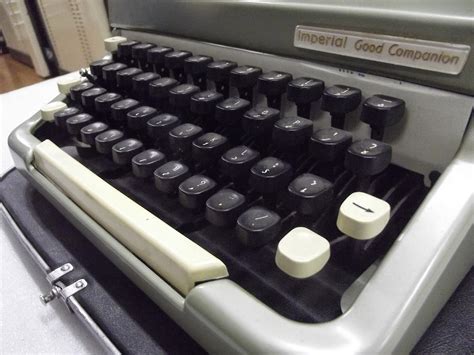 oz typewriter history of the shavian keyboard imperial good companion