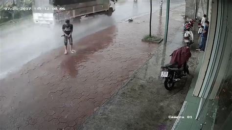Man Pees In The Street And Youtube