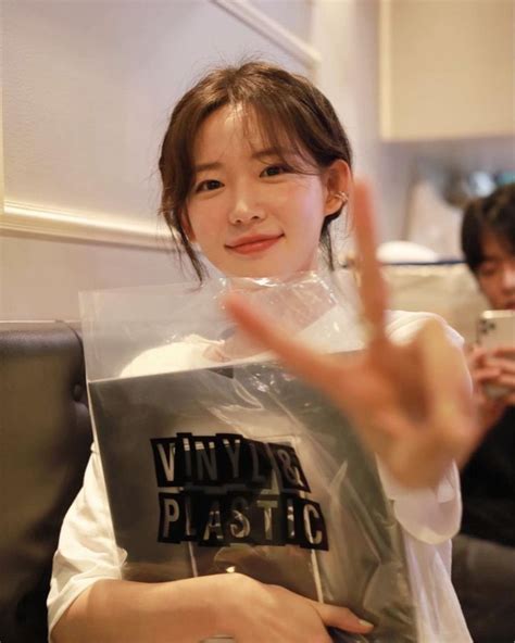 윤지はinstagramを利用しています「여름 모음🐠🤍 저는 잘 지내요」