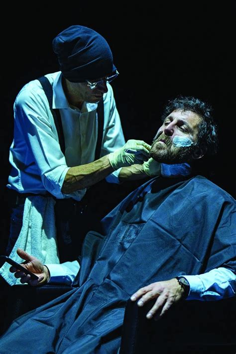 Три звезди на Народния Владо Пенев Иван Юруков и Деян Донков се борят за “Икар” за водеща