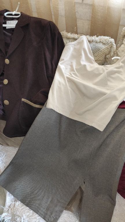 Σακάκι με μπουστακι και φούστα συνδυασμένο αγγελίες στον Ν Καβάλας Δ Καβάλας 21717