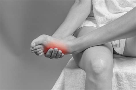 Premium Photo Closeup View Of Foot In Female Hands Female Legs