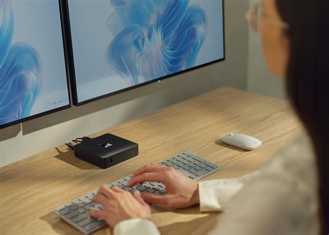 Microsoft Introduces Its New Cloud Based Compact Pc The Windows 365 Link Lowyat Net