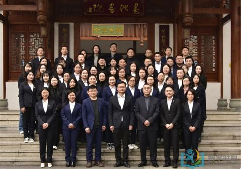 成都市郫都区绵实外国语学校介绍 智学时刻—创智优学