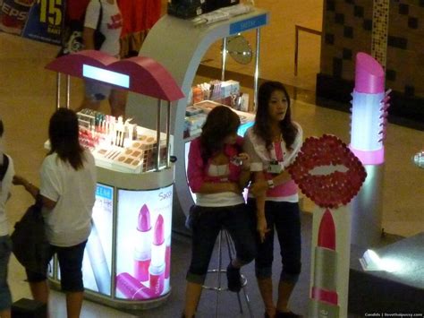 Hot Thai Whore Spreads Ass And Fucked Bareback Risky Amateur Sex Asian Slut Porn Pictures Xxx