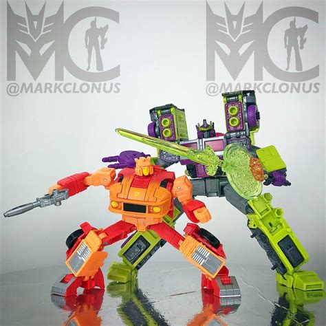 Transformers Legacy Evolution G2 Universe Toxitron Jazz And Cloudcover