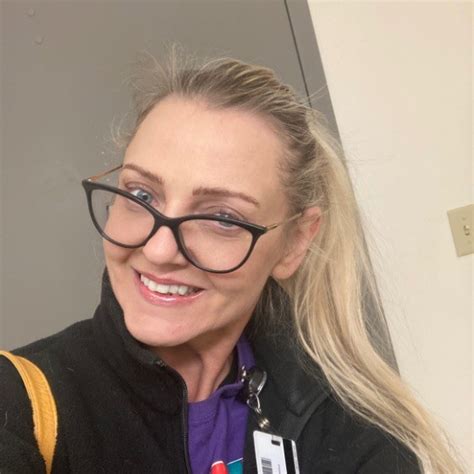 Bridget Sennett Rn Work At Home Artist Linkedin