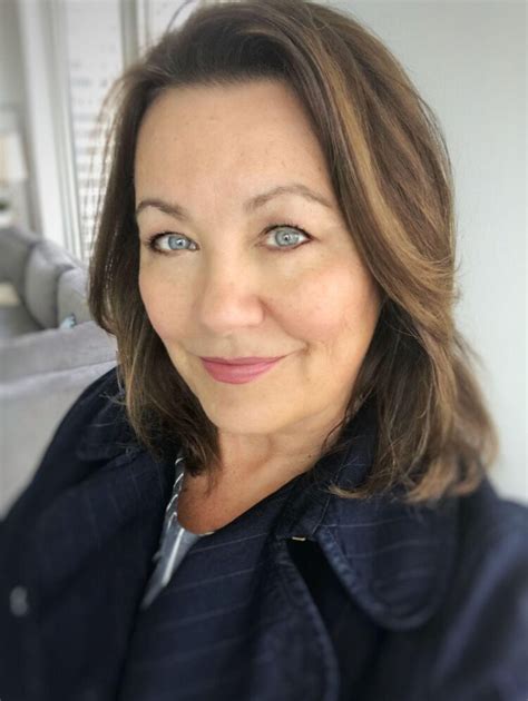 Linda Maclennan Feet