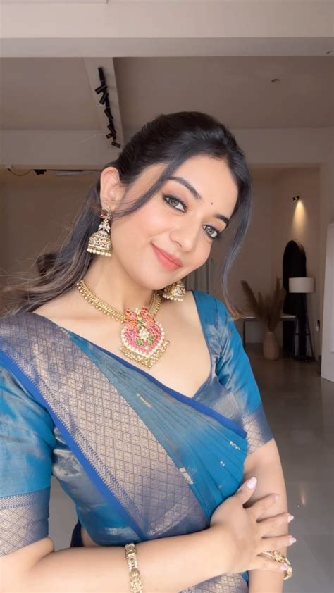 Athmika Sumithran How Pretty Is The Saree 😍 Saree Bespokedhishya Jewellery