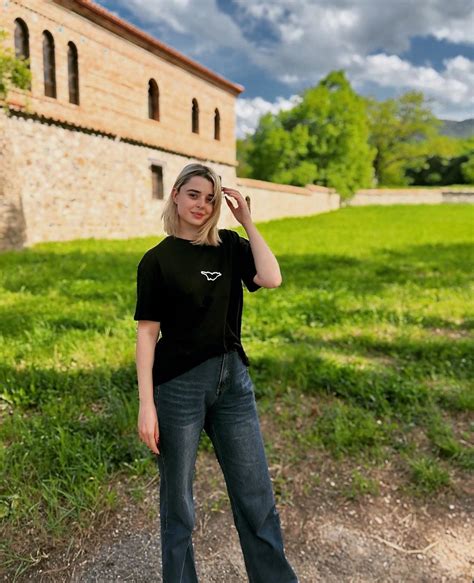 ანნა ბიჭოშვილი ანნა ბიჭოშვილი Added A New Photo