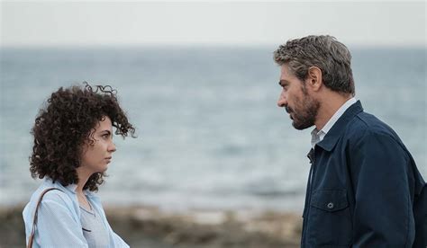 Storia Di Una Famiglia Perbene Dalle Location Al Cast Cosa Sapere Della Serie Di Canale