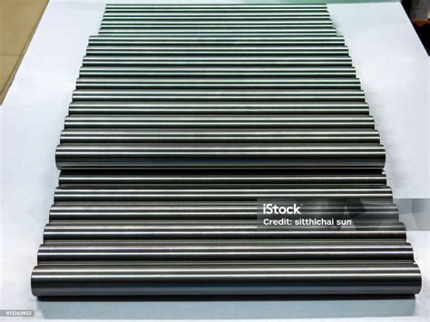 설계 및 표준화 된 기계를 사용 하 여 생산의 과정을 통해 철강 고객의 요구에 맞게 금형 하 따라서 제품 엄격 하 게 모니터링