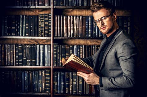 8 книг, которые полезно и интересно прочитать мужчинам