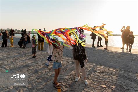 همشهری آنلاین تصاویری جذاب از بادبادک بازی در بوشهر ساحل بادبادک‌های بوشهر را ببینید