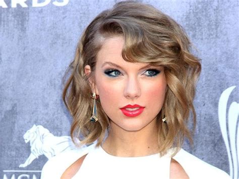 Taylor Swift Embraces Good Girl Image Admits She Isnt Overtly Sexy