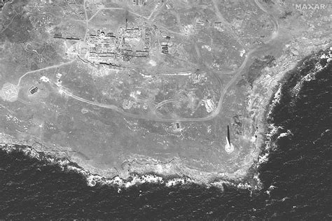 Ucrania Denunció Que Rusia Atacó La Isla De La Serpiente Con Bombas De Fósforo Infobae