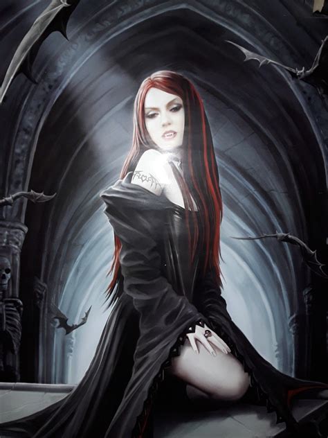 Pin By Molly On Dark Art Female Vampire Gothic Fantas