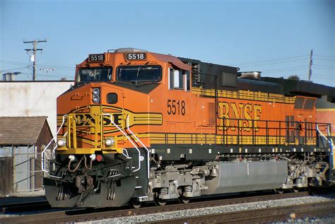 File Bnsf Dash 9 44cw 5518  Wikipedia