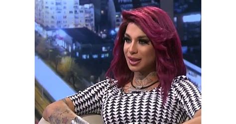 Какво е да си мъж денем и жена нощем Видео