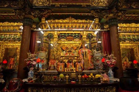 台北天后宮 神明生日 壽桃塔 祝壽香塔 祝壽商品專賣店聖弘文創