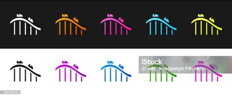 흑백 배경에 격리된 롤러 코스터 아이콘을 설정합니다 놀이 공원 어린이 엔터테인먼트 놀이터 레크리에이션 공원 벡터 Carnival에 대한 스톡 벡터 아트 및 기타 이미지