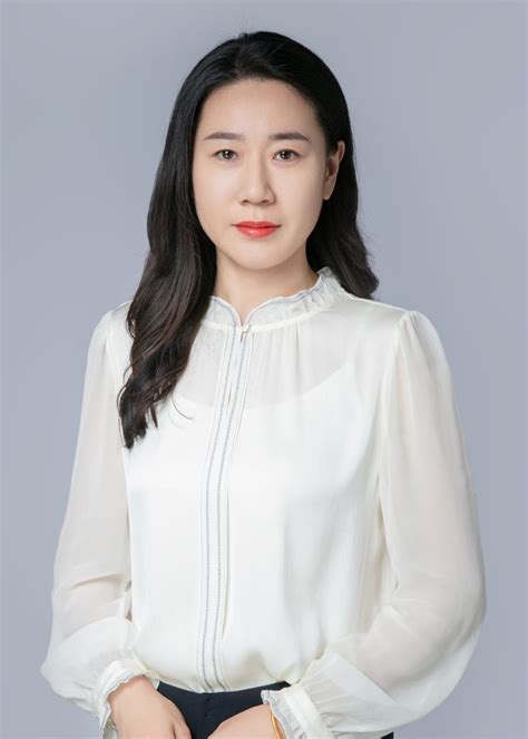 韩菁 外国语学院