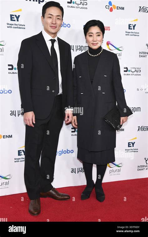 Lee Byeong Heon L And Mi Kyung Kwon South Korea Walking The Red