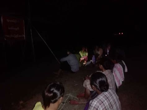 Dvb လက္ပံေတာင္းေတာင္သပိတ္စခန္းကို လံုထိန္းရဲမ်ားက အင္အားသံုး၀င္ေရာက္ဖ်က္သိမ္း