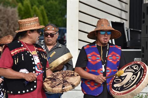Local Residents Pack Yelm City Park For Prairie Days Activities Centennial Concert Nisqually