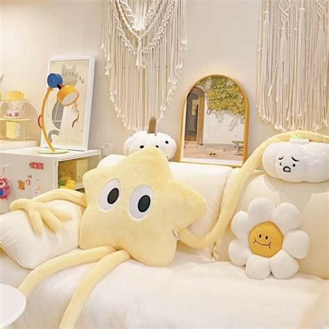 새달바스켓 별 모양 대왕 쿠션 쇼파 의자 침실 거실 아이방 인테리어 소품 대형 인형 노란색 옐로우 위시버킷