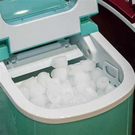 Should You Turn Off Your Portable Ice Maker Or Can You Leave It On All The Time
