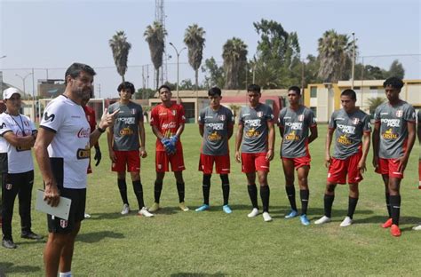 Густаво Роверано дебютує у складі збірної Перуанської U20 у товариських матчах з Уругваєм та