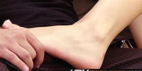 Brunette Girl Simone Style Footjob And Cum On Feet Simone Peach Mandy Saxo Tnaflix Com