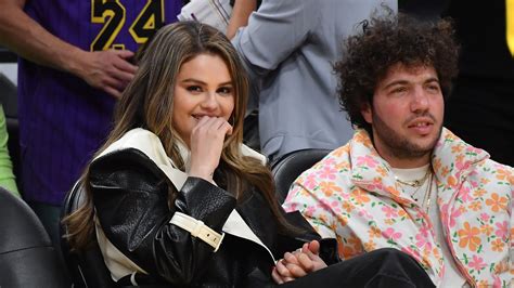 Selena Gomez Benny Blanco Are Engaged Ring Announcement Betches