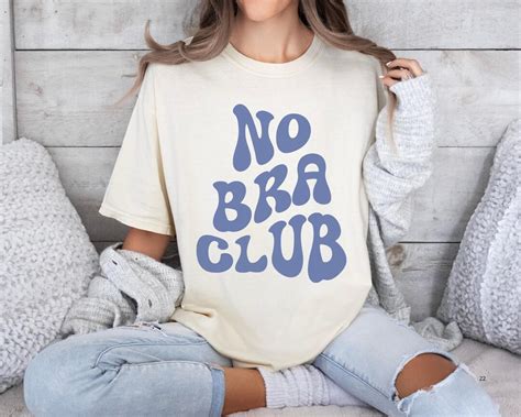 No Bra Club Shirt Feminist Funny Crop Tee Braless Summer Top Trendy