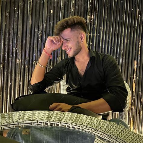 karan setia karan setia on threads