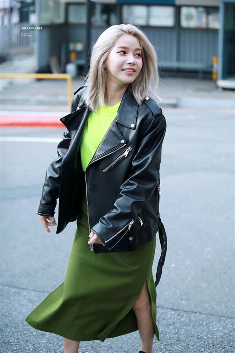 10 Times Mamamoos Solar Slayed In Her Casual Fashion Koreaboo