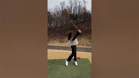 Klpga 문서율 컨트롤 샷 다운스윙 하체 움직임 확대 샷 Golf Golfswing 문서율 레슨문의 Klpga Youtube